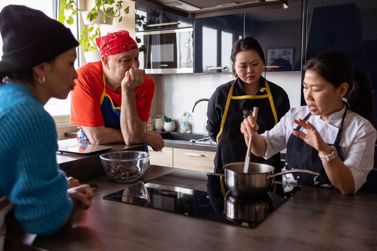 Macaron Cooking Class with a Chef in Paris | Chez Marisette